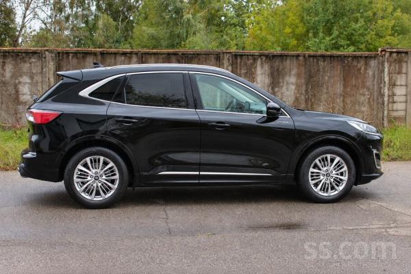 Black Ford Kuga 2020 in Riga, with an engine capacity of 2.00 L and mileage of 190 thousand km for 16700 €, photo 8 on AUTOMOTO.COM.LV