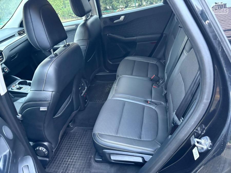 Black Ford Kuga 2021 in Klaipeda, with an engine capacity of 2.00 L and mileage of 239 thousand km for 14500 €, photo 8 on AUTOMOTO.COM.LV