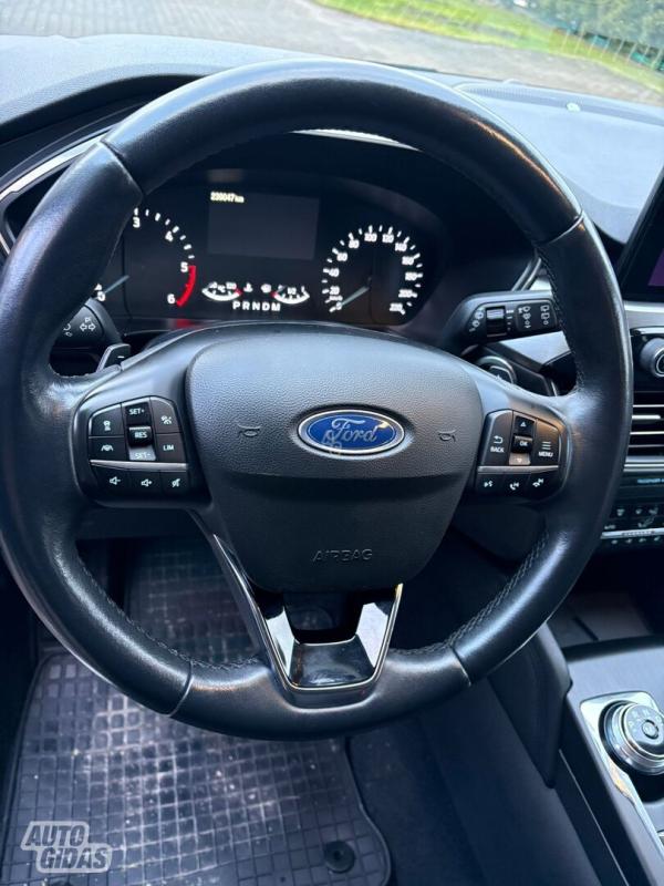 Black Ford Kuga 2021 in Klaipeda, with an engine capacity of 2.00 L and mileage of 239 thousand km for 14500 €, photo 9 on AUTOMOTO.COM.LV