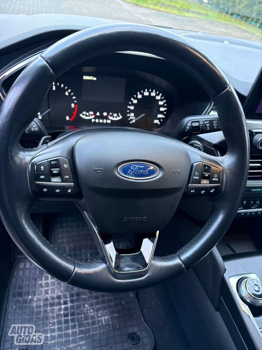 Black Ford Kuga 2021 in Klaipeda, with an engine capacity of 2.00 L and mileage of 239 thousand km for 14500 €, photo 10 on AUTOMOTO.COM.LV