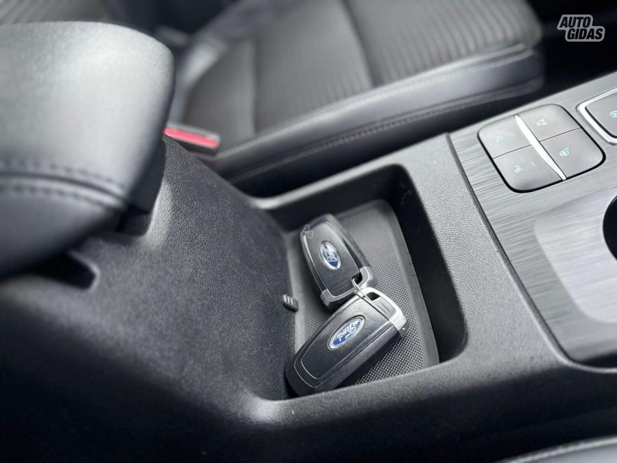 Black Ford Kuga 2021 in Klaipeda, with an engine capacity of 2.00 L and mileage of 239 thousand km for 14500 €, photo 21 on AUTOMOTO.COM.LV