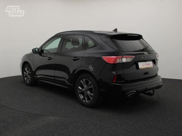 Black Ford Kuga 2021 in Vilnius, with an engine capacity of 2.50 L and mileage of 180 thousand km for 19399 €, photo 7 on AUTOMOTO.COM.LV