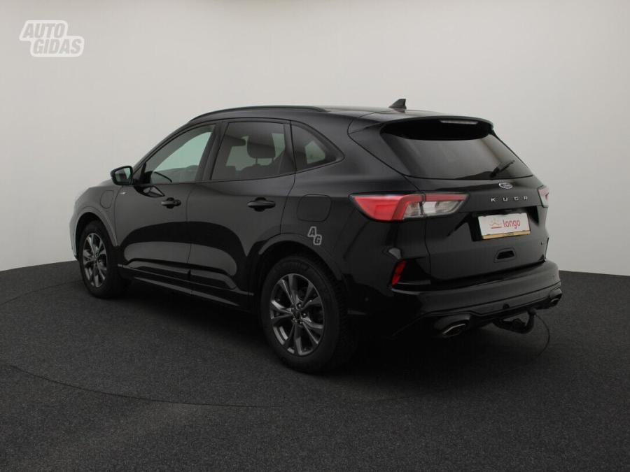 Black Ford Kuga 2021 in Vilnius, with an engine capacity of 2.50 L and mileage of 180 thousand km for 19399 €, photo 7 on AUTOMOTO.COM.LV