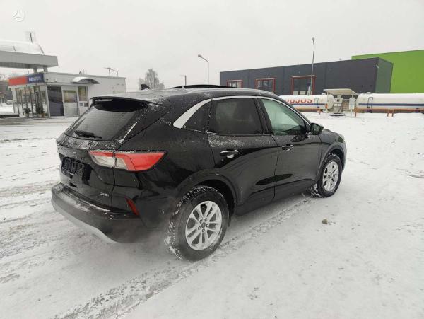 Melns Ford Kuga 2021 Kauņa, ar dzinēja tilpumu 2.49 L un nobraukumu 156 tūkst. km par 15999 €, foto 4 vietnē AUTOMOTO.COM.LV