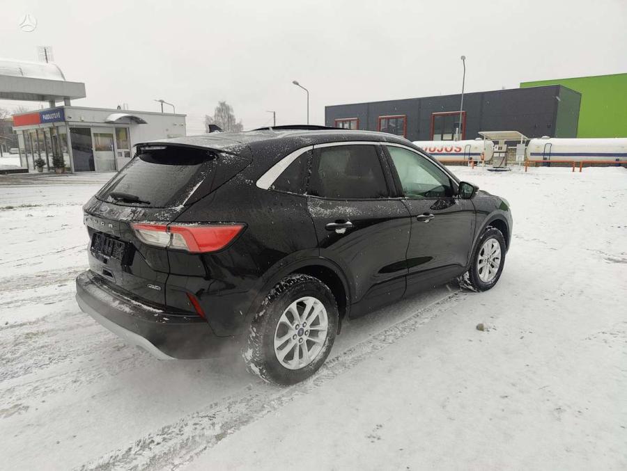 Melns Ford Kuga 2021 Kauņa, ar dzinēja tilpumu 2.49 L un nobraukumu 156 tūkst. km par 15999 €, foto 4 vietnē AUTOMOTO.COM.LV