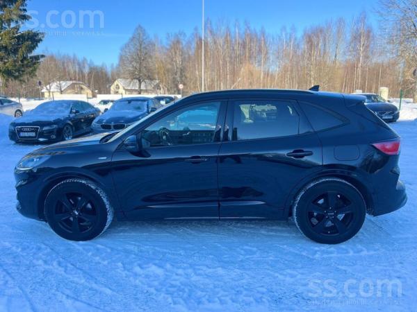 Black Ford Kuga 2021 in Kuldiga, with an engine capacity of 1.50 L and mileage of 226 thousand km for 15590 €, photo 5 on AUTOMOTO.COM.LV