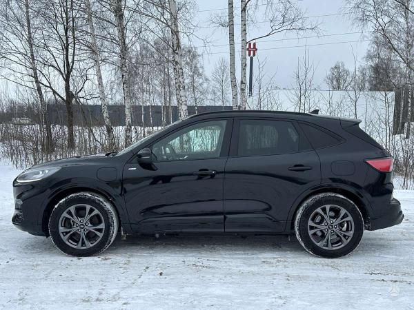 Black Ford Kuga 2021 in Kaunas, with an engine capacity of 2.49 L and mileage of 158 thousand km for 18950 €, photo 6 on AUTOMOTO.COM.LV