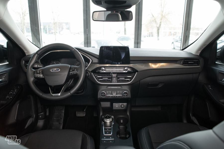 Black Ford Kuga 2021 in Kaunas, with an engine capacity of 2.50 L and mileage of 69 thousand km for 23221 €, photo 14 on AUTOMOTO.COM.LV
