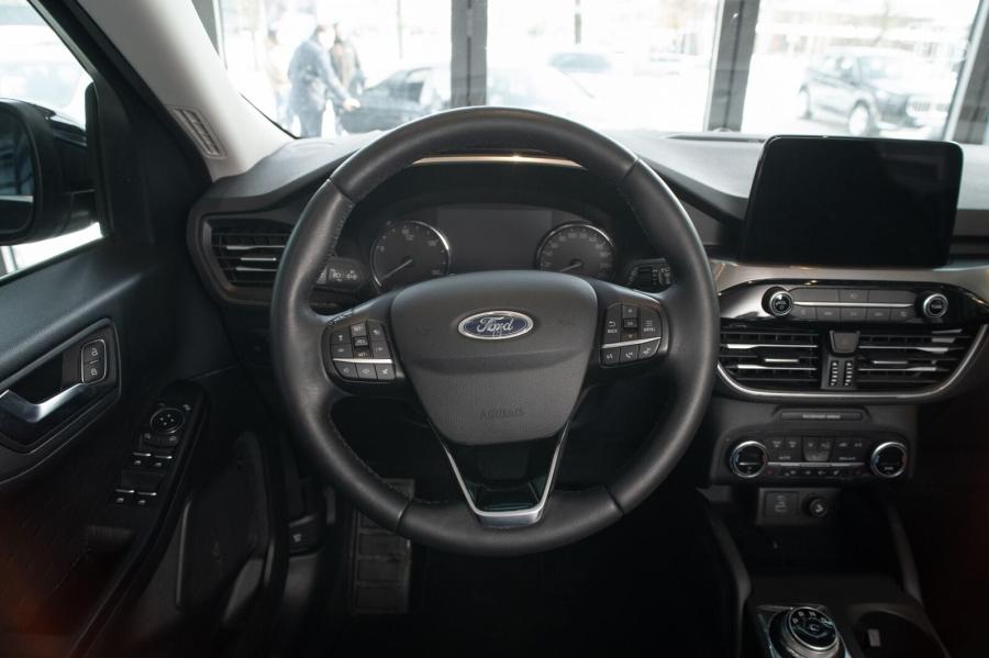 Black Ford Kuga 2021 in Kaunas, with an engine capacity of 2.50 L and mileage of 69 thousand km for 23221 €, photo 18 on AUTOMOTO.COM.LV
