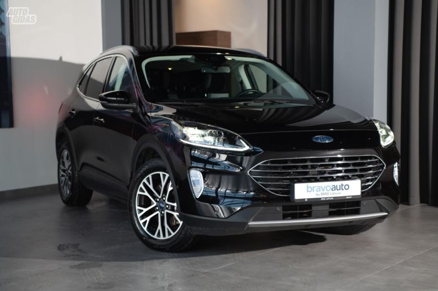 Black Ford Kuga 2021 in Kaunas, with an engine capacity of 2.50 L and mileage of 69 thousand km for 21993 €, photo 3 on AUTOMOTO.COM.LV