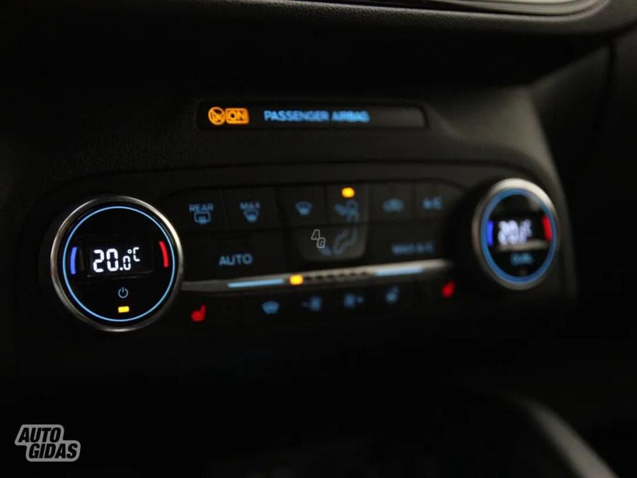 Black Ford Kuga 2021 in Vilnius, with an engine capacity of 2.00 L and mileage of 211 thousand km for 16799 €, photo 21 on AUTOMOTO.COM.LV