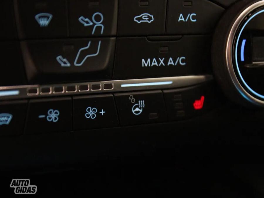 Black Ford Kuga 2021 in Vilnius, with an engine capacity of 2.00 L and mileage of 211 thousand km for 16799 €, photo 32 on AUTOMOTO.COM.LV