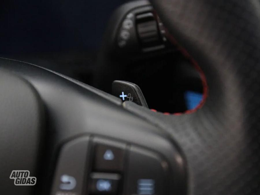 Black Ford Kuga 2021 in Vilnius, with an engine capacity of 2.00 L and mileage of 211 thousand km for 16799 €, photo 34 on AUTOMOTO.COM.LV