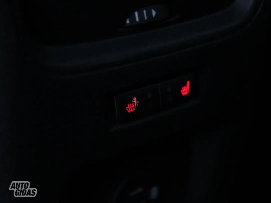 Black Ford Kuga 2021 in Vilnius, with an engine capacity of 2.00 L and mileage of 211 thousand km for 16799 €, photo 37 on AUTOMOTO.COM.LV