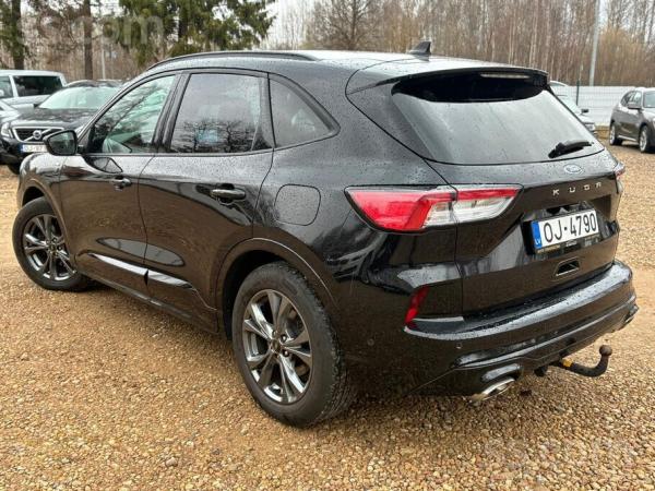 Black Ford Kuga 2021 in Kuldiga, with an engine capacity of 1.50 L and mileage of 226 thousand km for 14790 €, photo 7 on AUTOMOTO.COM.LV
