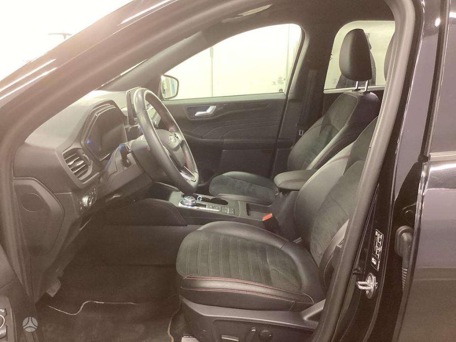 Melns Ford Kuga 2021 Viļņa, ar dzinēja tilpumu 2.49 L un nobraukumu 81 tūkst. km par 18950 €, foto 7 vietnē AUTOMOTO.COM.LV