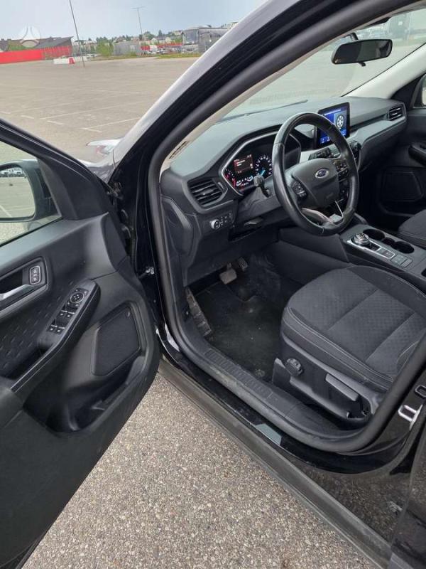 Melns Ford Kuga 2021 Viļņa, ar dzinēja tilpumu 1.50 L un nobraukumu 240 tūkst. km par 10900 €, foto 7 vietnē AUTOMOTO.COM.LV