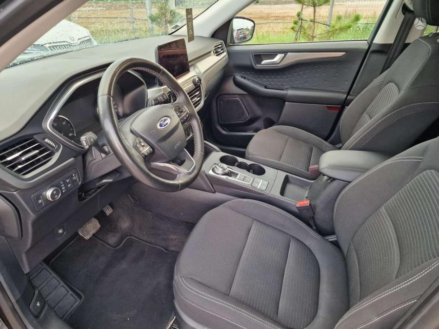 Black Ford Kuga 2021 in Taurage, with an engine capacity of 2.49 L and mileage of 156 thousand km for 14600 €, photo 11 on AUTOMOTO.COM.LV