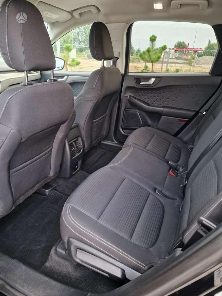 Black Ford Kuga 2021 in Taurage, with an engine capacity of 2.49 L and mileage of 156 thousand km for 14600 €, photo 13 on AUTOMOTO.COM.LV