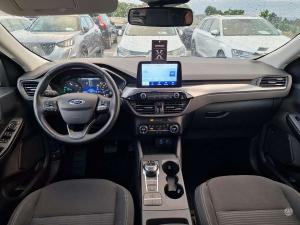 Black Ford Kuga 2021 in Taurage, with an engine capacity of 2.49 L and mileage of 156 thousand km for 14600 €, photo 19 on AUTOMOTO.COM.LV