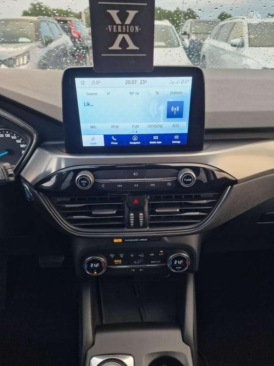 Black Ford Kuga 2021 in Taurage, with an engine capacity of 2.49 L and mileage of 156 thousand km for 14600 €, photo 21 on AUTOMOTO.COM.LV