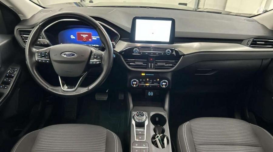 Black Ford Kuga 2021 in Kaunas, with an engine capacity of 2.49 L and mileage of 214 thousand km for 14250 €, photo 4 on AUTOMOTO.COM.LV