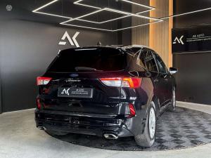Black Ford Kuga 2021 in Kaunas, with an engine capacity of 2.49 L and mileage of 102 thousand km for 21790 €, photo 12 on AUTOMOTO.COM.LV