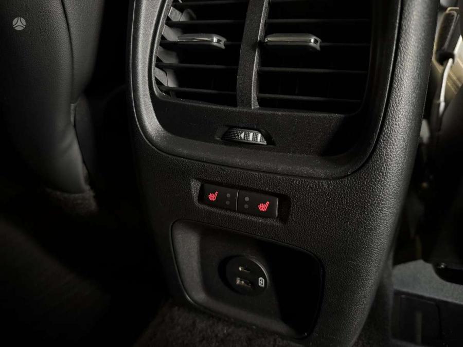Black Ford Kuga 2021 in Kaunas, with an engine capacity of 2.49 L and mileage of 102 thousand km for 21790 €, photo 28 on AUTOMOTO.COM.LV