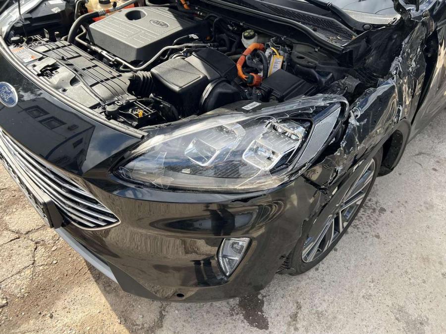 Melns Ford Kuga 2021 Kauņa, ar dzinēja tilpumu 2.49 L un nobraukumu 50 tūkst. km par 10900 €, foto 12 vietnē AUTOMOTO.COM.LV