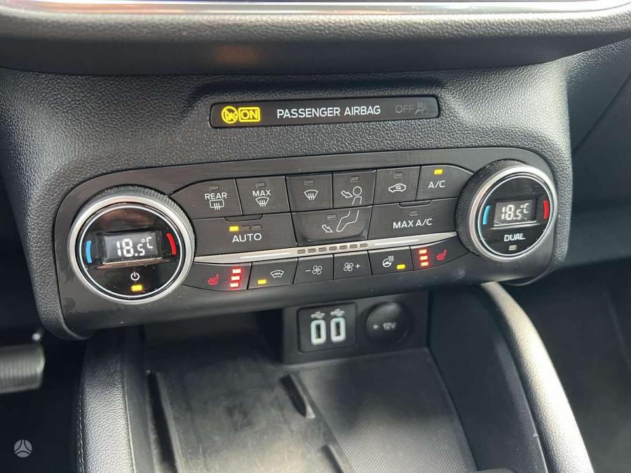Melns Ford Kuga 2021 Kauņa, ar dzinēja tilpumu 2.49 L un nobraukumu 50 tūkst. km par 10900 €, foto 27 vietnē AUTOMOTO.COM.LV