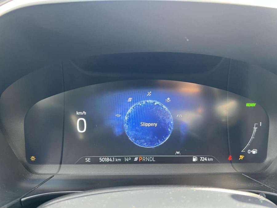 Melns Ford Kuga 2021 Kauņa, ar dzinēja tilpumu 2.49 L un nobraukumu 50 tūkst. km par 10900 €, foto 42 vietnē AUTOMOTO.COM.LV