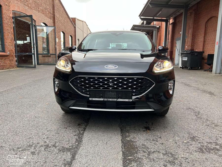 Black Ford Kuga 2022 in Kaunas, with an engine capacity of 2.50 L and mileage of 10 thousand km for 30067 €, photo 4 on AUTOMOTO.COM.LV