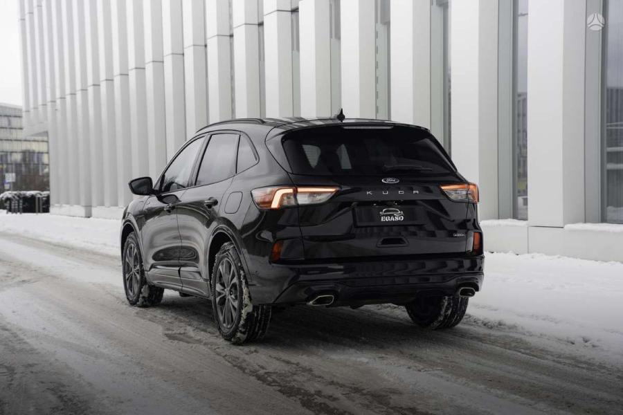Melns Ford Kuga 2022 Viļņa, ar dzinēja tilpumu 2.49 L un nobraukumu 141 tūkst. km par 19700 €, foto 6 vietnē AUTOMOTO.COM.LV