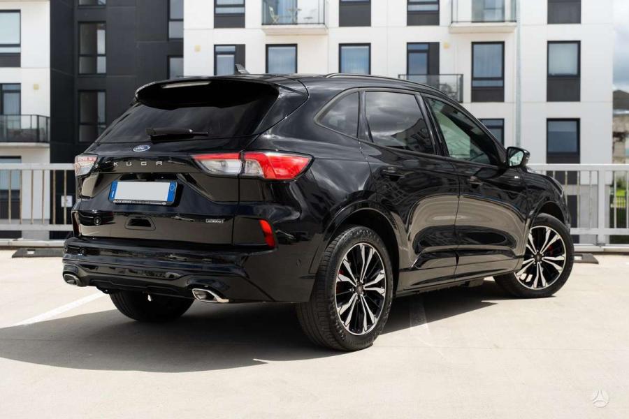 Melns Ford Kuga 2022 Viļņa, ar dzinēja tilpumu 2.50 L un nobraukumu 151 tūkst. km par 18900 €, foto 3 vietnē AUTOMOTO.COM.LV