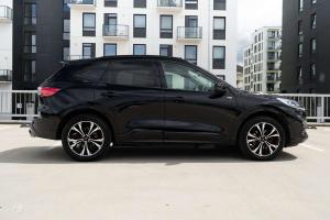 Melns Ford Kuga 2022 Viļņa, ar dzinēja tilpumu 2.50 L un nobraukumu 151 tūkst. km par 18900 €, foto 4 vietnē AUTOMOTO.COM.LV