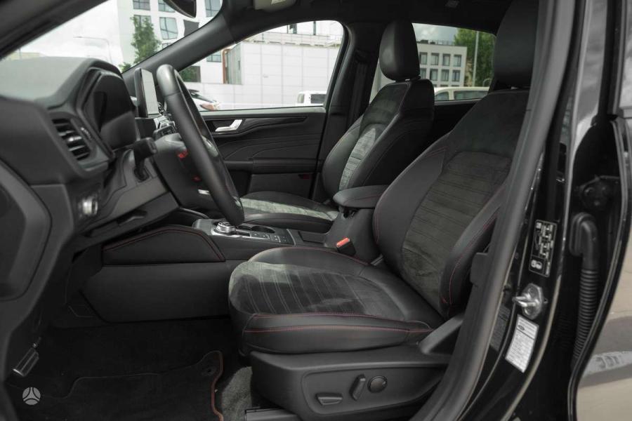 Melns Ford Kuga 2022 Viļņa, ar dzinēja tilpumu 2.50 L un nobraukumu 151 tūkst. km par 18900 €, foto 17 vietnē AUTOMOTO.COM.LV
