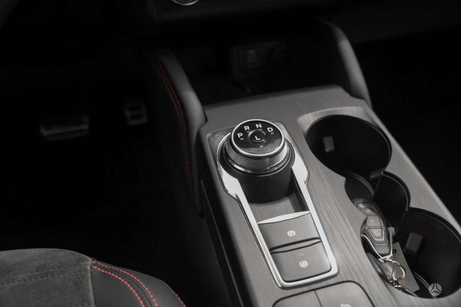 Melns Ford Kuga 2022 Viļņa, ar dzinēja tilpumu 2.50 L un nobraukumu 151 tūkst. km par 18900 €, foto 22 vietnē AUTOMOTO.COM.LV