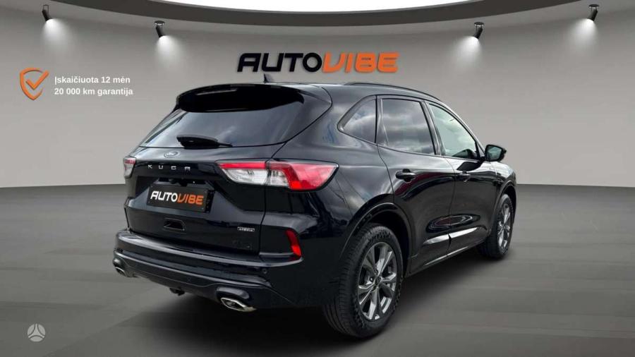 Black Ford Kuga 2022 in Vilnius, with an engine capacity of 2.49 L and mileage of 71 thousand km for 22989 €, photo 5 on AUTOMOTO.COM.LV