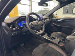 Black Ford Kuga 2022 in Vilnius, with an engine capacity of 2.49 L and mileage of 71 thousand km for 22989 €, photo 8 on AUTOMOTO.COM.LV