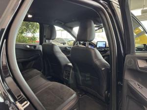 Black Ford Kuga 2022 in Vilnius, with an engine capacity of 2.49 L and mileage of 71 thousand km for 22989 €, photo 11 on AUTOMOTO.COM.LV