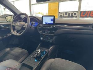 Black Ford Kuga 2022 in Vilnius, with an engine capacity of 2.49 L and mileage of 71 thousand km for 22989 €, photo 13 on AUTOMOTO.COM.LV