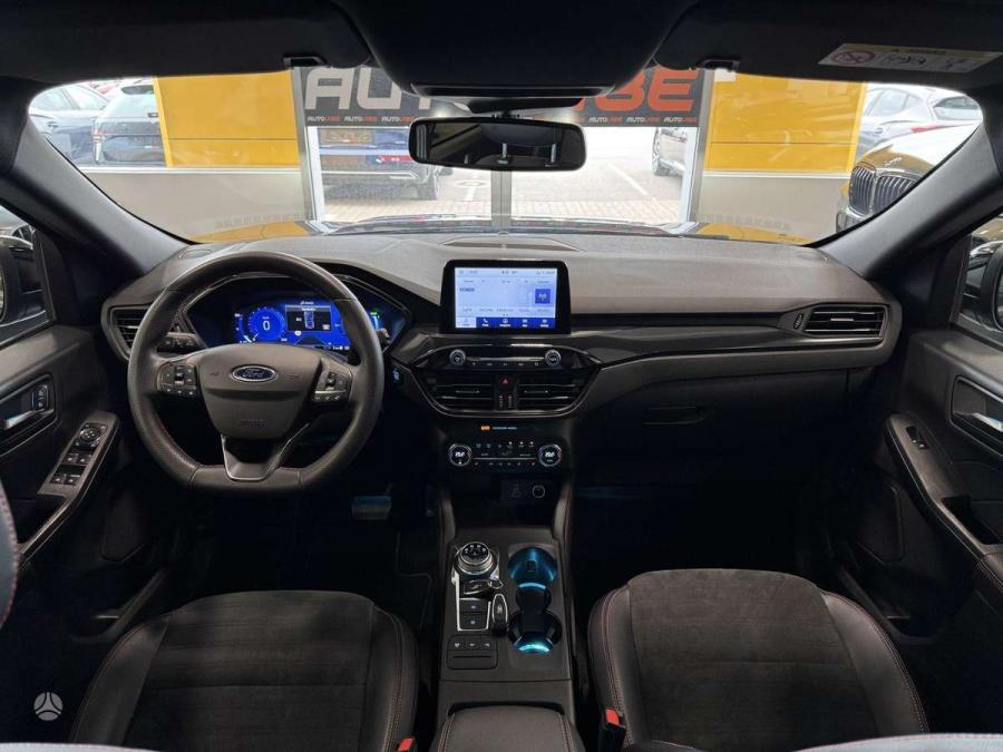 Black Ford Kuga 2022 in Vilnius, with an engine capacity of 2.49 L and mileage of 71 thousand km for 22989 €, photo 14 on AUTOMOTO.COM.LV