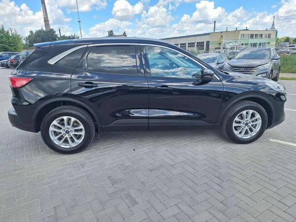 Melns Ford Kuga 2022 Tauragė, ar dzinēja tilpumu 2.50 L un nobraukumu 160 tūkst. km par 13900 €, foto 8 vietnē AUTOMOTO.COM.LV