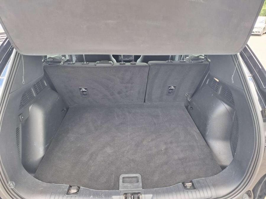 Melns Ford Kuga 2022 Tauragė, ar dzinēja tilpumu 2.50 L un nobraukumu 160 tūkst. km par 13900 €, foto 17 vietnē AUTOMOTO.COM.LV