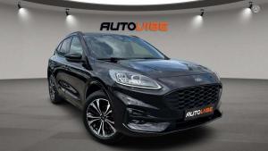 Black Ford Kuga 2022 in Vilnius, with an engine capacity of 2.49 L and mileage of 129 thousand km for 19989 €, photo 4 on AUTOMOTO.COM.LV