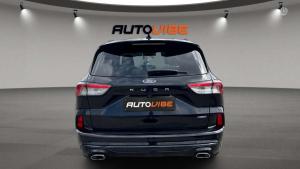 Black Ford Kuga 2022 in Vilnius, with an engine capacity of 2.49 L and mileage of 129 thousand km for 19989 €, photo 6 on AUTOMOTO.COM.LV