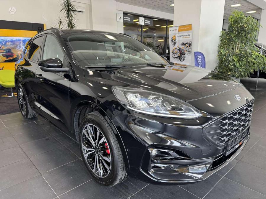Black Ford Kuga 2022 in Vilnius, with an engine capacity of 2.49 L and mileage of 129 thousand km for 19989 €, photo 37 on AUTOMOTO.COM.LV