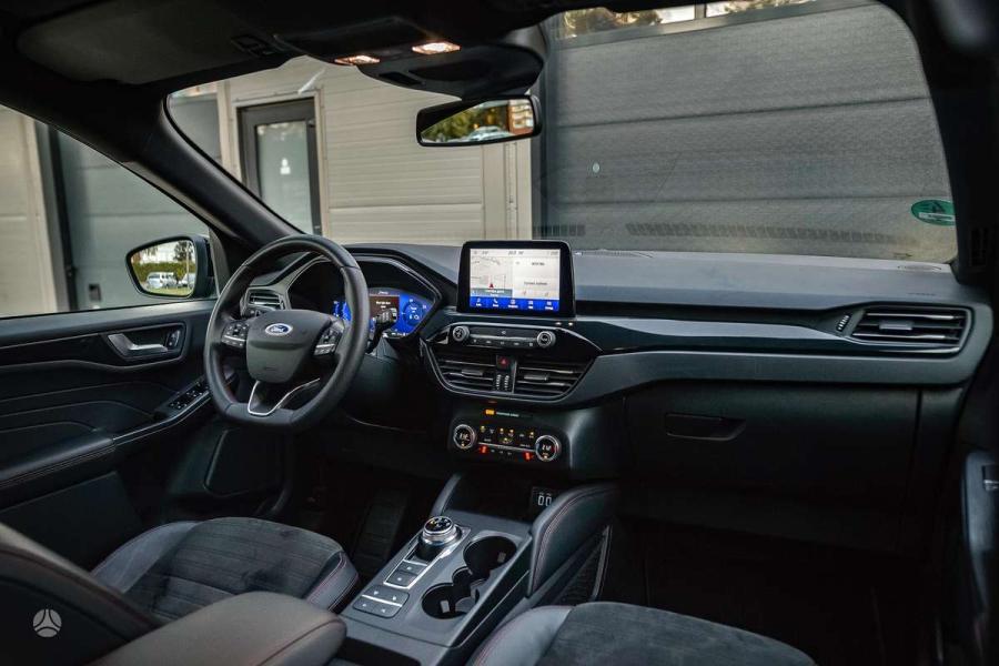 Melns Ford Kuga 2022 Kauņa, ar dzinēja tilpumu 2.49 L un nobraukumu 145 tūkst. km par 17900 €, foto 11 vietnē AUTOMOTO.COM.LV