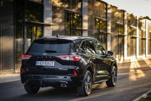 Melns Ford Kuga 2022 Kauņa, ar dzinēja tilpumu 2.49 L un nobraukumu 145 tūkst. km par 17900 €, foto 30 vietnē AUTOMOTO.COM.LV