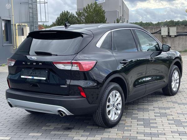 Melns Ford Kuga 2022 Šauļi, ar dzinēja tilpumu 2.49 L un nobraukumu 230 tūkst. km par 14650 €, foto 4 vietnē AUTOMOTO.COM.LV